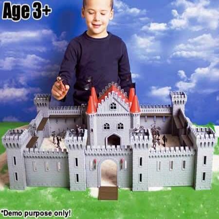 Superplay Falcon Toy Castle with Action Figures